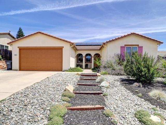 3849 Palm Springs Dr, Redding, CA 96002