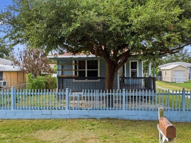 38407 Lowell Harris Way, Dade City, FL 33525