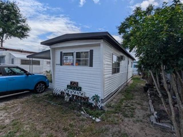 38406 Gaines St, Zephyrhills, FL 33542
