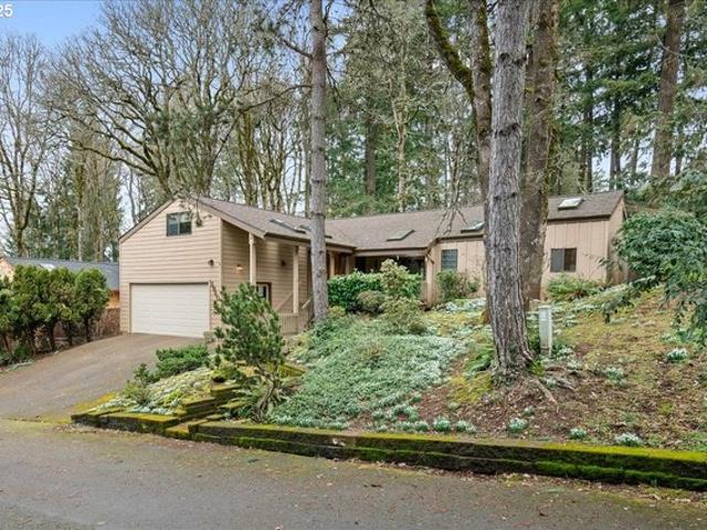 3840 Oak Hollow Ln SE, Salem, OR 97302