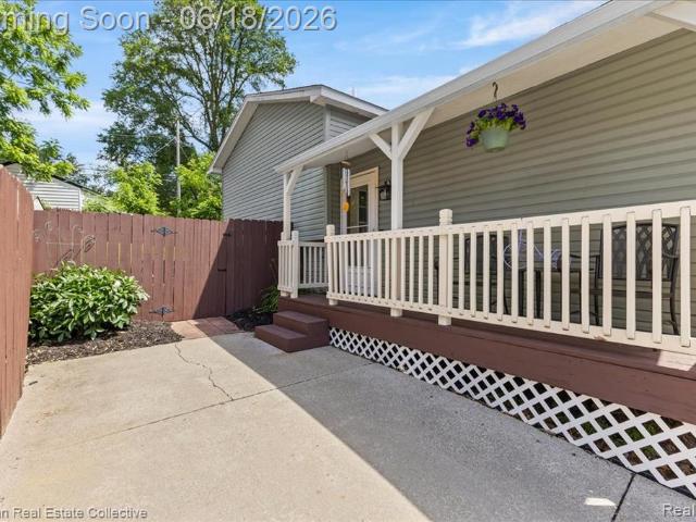 3840 Cass Elizabeth Road
