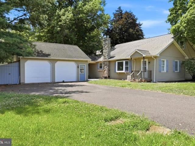 3840 Center Ave, Collegeville, PA 19426