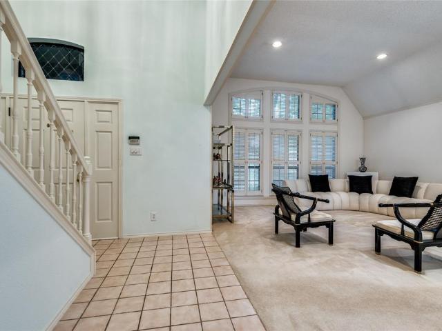 3840 Edgewater Drive