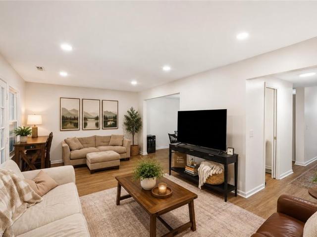 3840 Huntingreen Lane #B