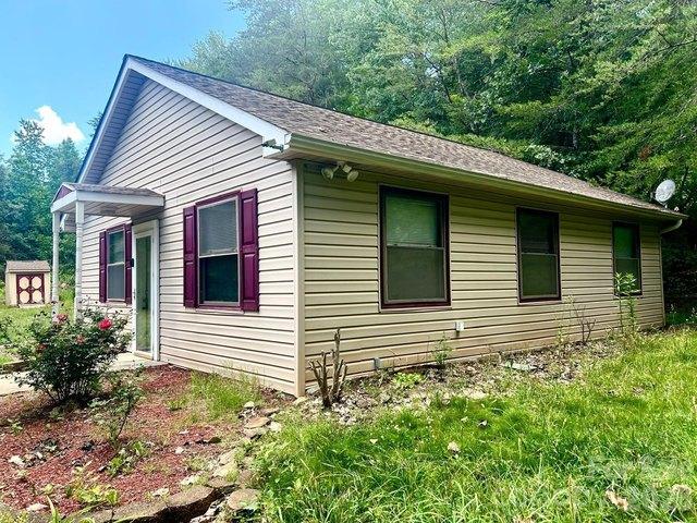 3840 Hide Away Hl, Morganton, NC 28655