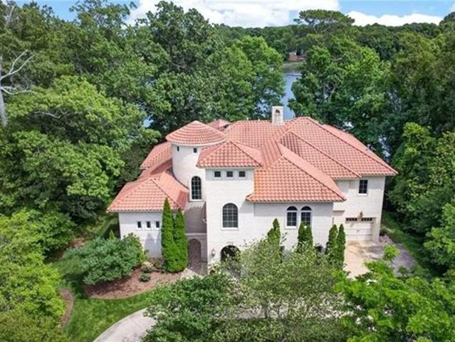 3840 Little Neck Pt, Virginia Beach, VA 23452