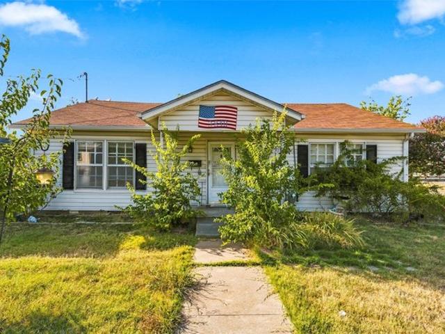 3840 Parrish St, Bellmead, TX 76705