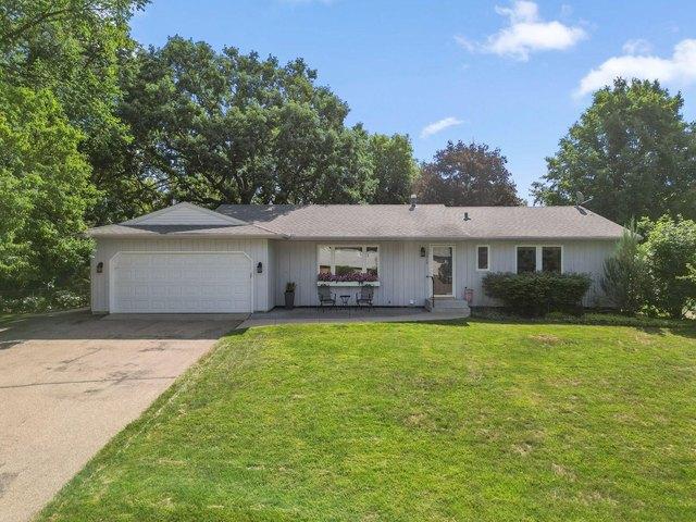 3840 Riverton Ave, Eagan, MN 55122