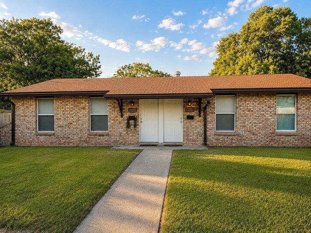 38413 and 3841 th Ave, Zephyrhills, FL 33542