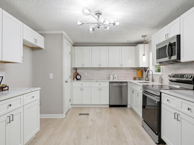 3841 Dodge Road