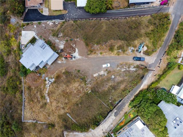 3841 Pukalani Pl, Honolulu, HI 96816 | MLS #202517 | Compass