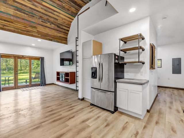 3841 sampson road