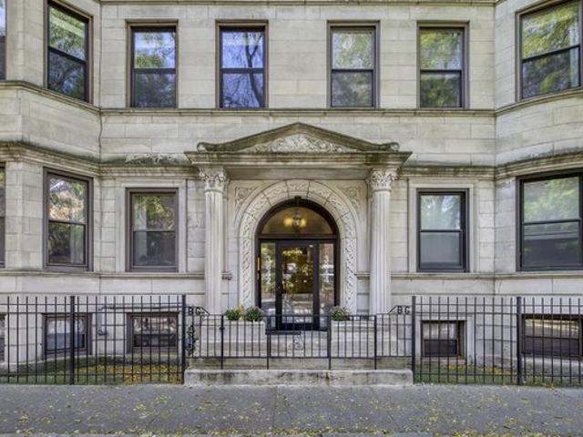 3842 N Sheffield Ave Apt 303, Chicago, IL 60613