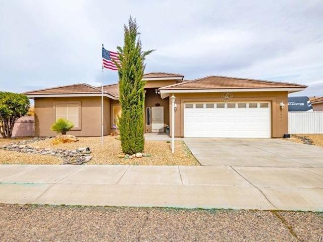 3842 Legacy Dr, Kingman, AZ 86409