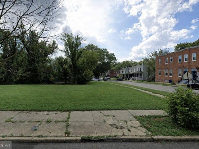 3842 Reisterstown Rd, Baltimore, MD 21215