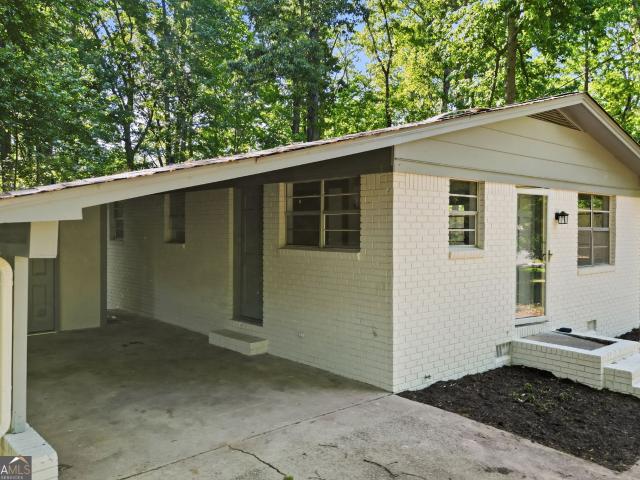 3842 Rhonda Lane