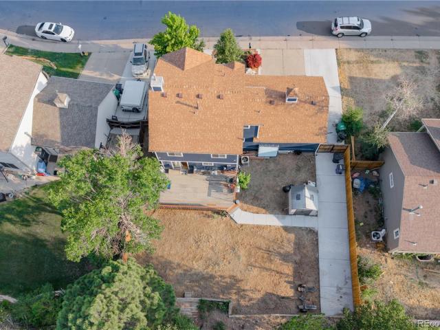 3843 W Temple Place