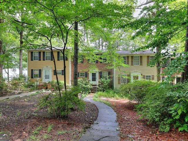 384 4 Arrowhead Trl, Eatonton, GA 31024