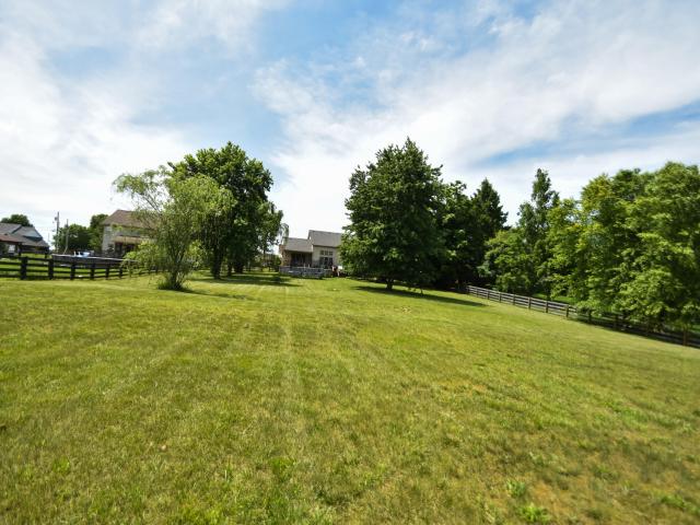384 Kings Trace Drive