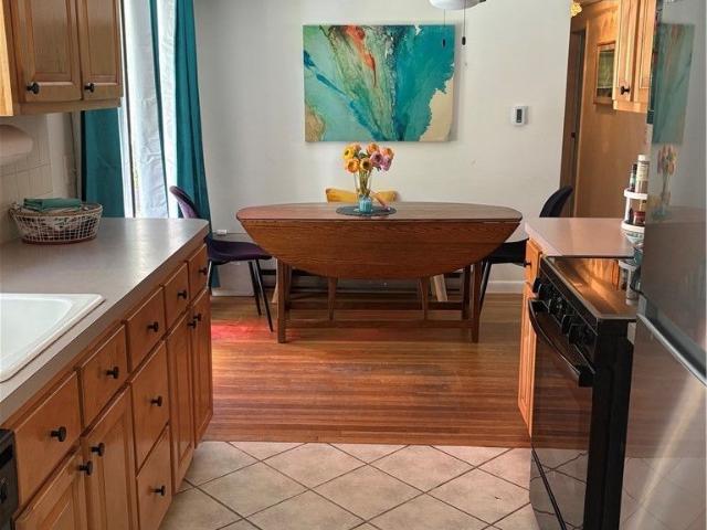 384 Holly Rd, South Kingstown, RI