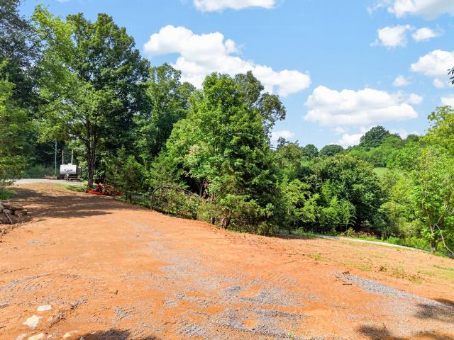 384 Huff Hollow