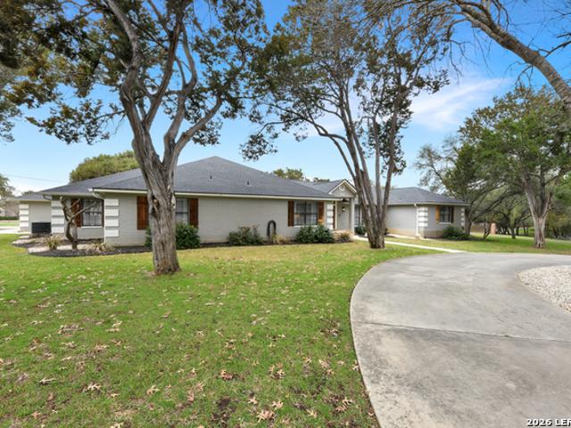 384 Hunters Creek
