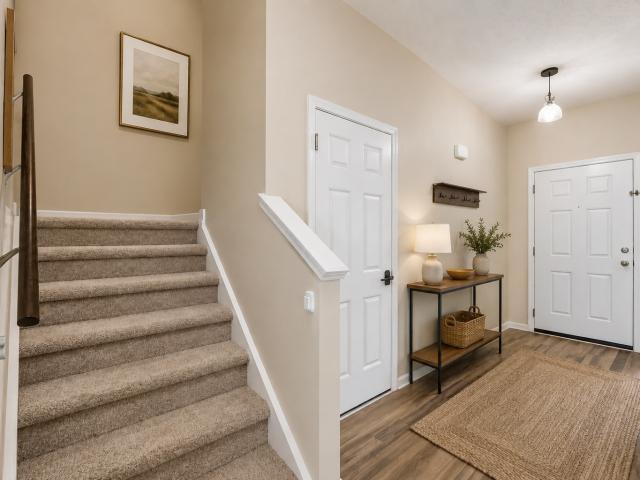 384 Owl Dr