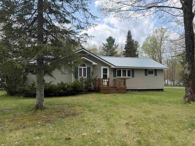 384 Lake Rd, Star Lake, NY 13690