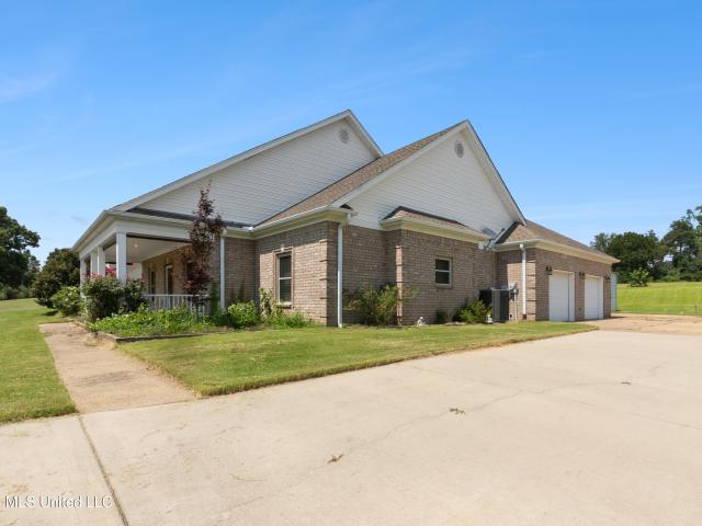 384 Moore Crossing