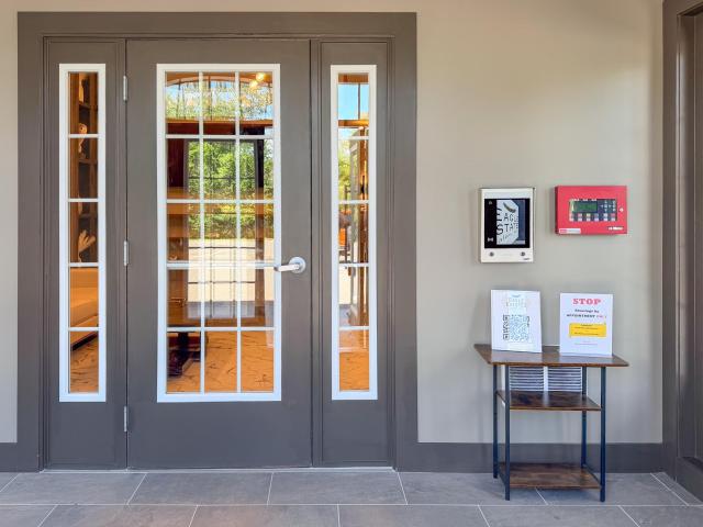 384 Main Street # 207