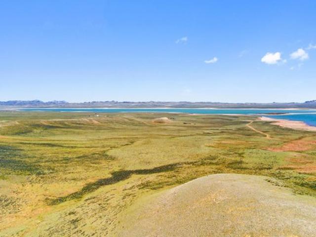 384 Sunshine Dr, Rock River, WY 82058