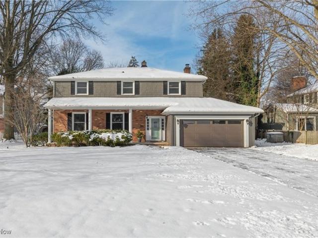384 Walmar Rd, Bay Village, OH 44140
