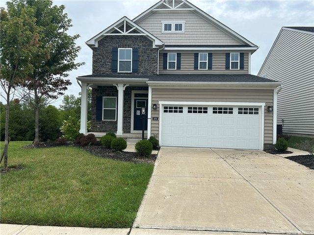 384 Warm Springs Dr, Fairborn, OH 45324
