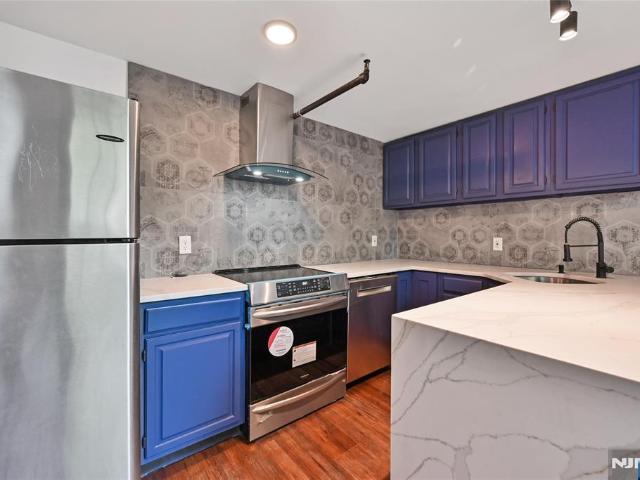 384 Trenton Avenue # 3E