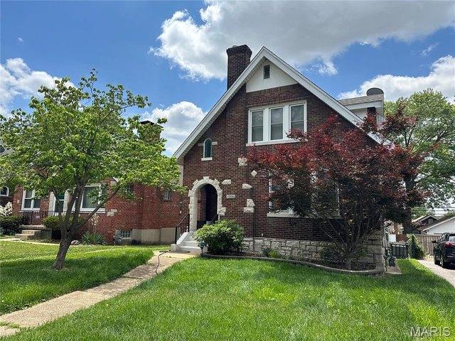 3854 Loughborough Ave, Saint Louis, MO 63116