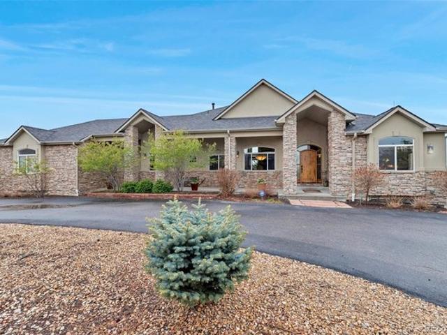 3855 Mountain View Meadows Cir, Elizabeth, CO 80107