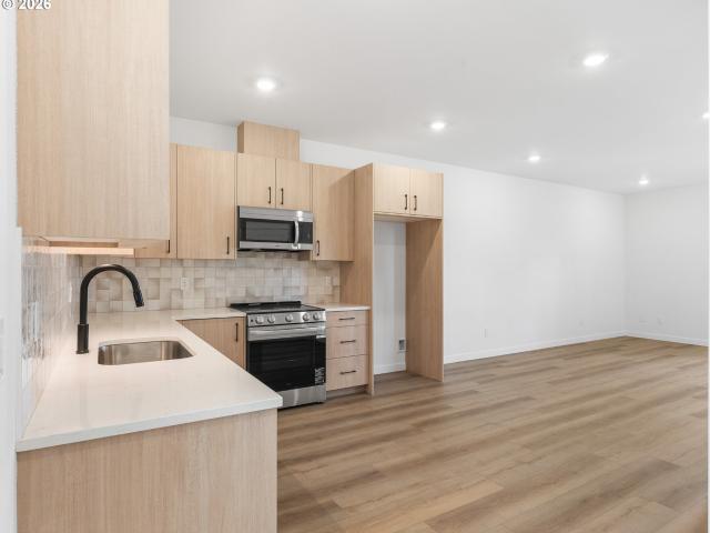 3855 N Willis BLVD # 6