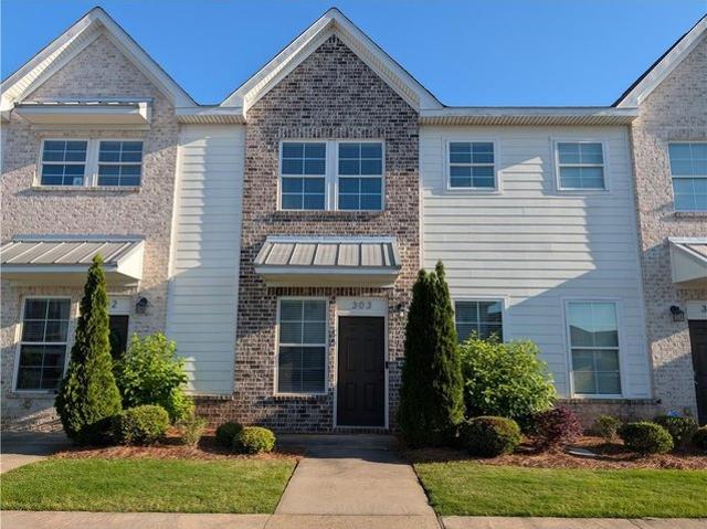 3855 Academy Dr Unit 303, Opelika, AL 36801