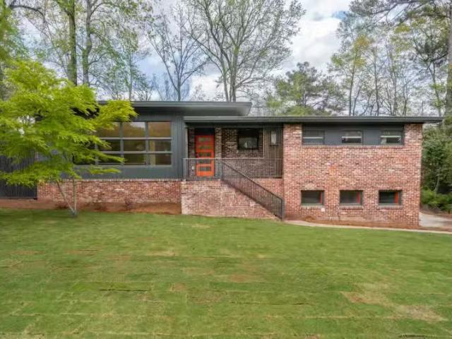 3857 CROMWELL DR, MOUNTAIN BRK, AL 35243 Single Family Residen.