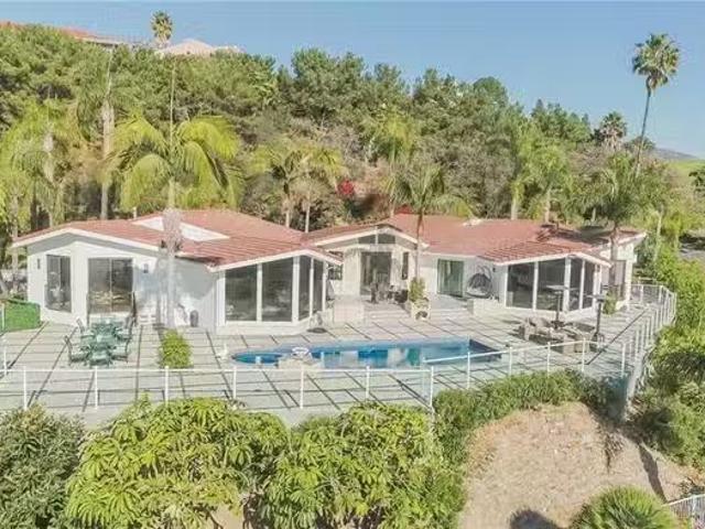 3858 Malibu Country Dr, Malibu 90265 3858 Malibu Country Dr