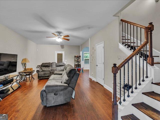 3858 Fortson Lane