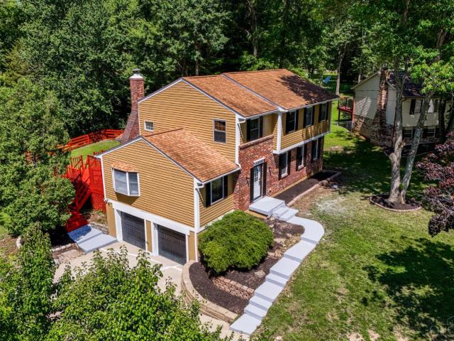 3858 Heritage Oak Drive