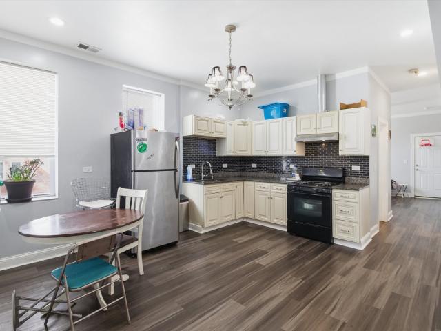 3858 W Ohio St, Chicago, IL 60624 | MLS #12532