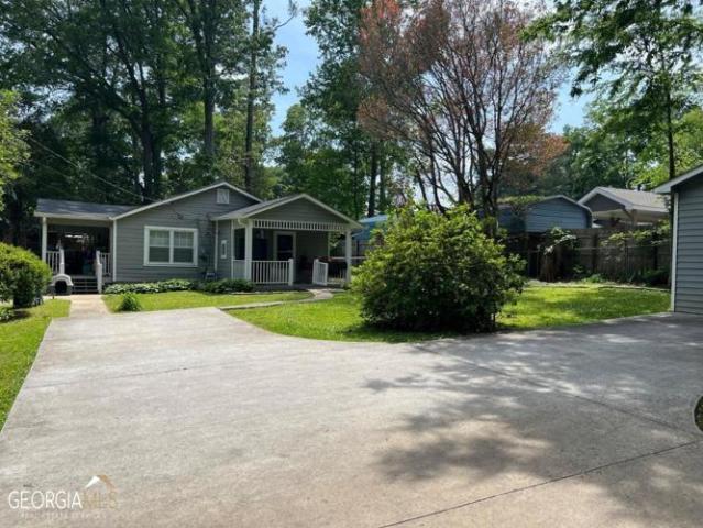 3859 Lee St, Acworth, GA 30101