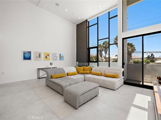 3859 S Centinela Ave, Los Angeles, CA 90066