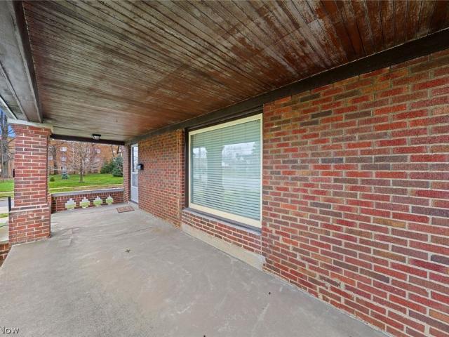 3850 Mayfield Road Down