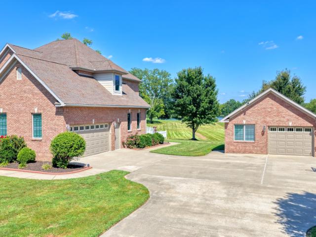 3850 Ariel Drive