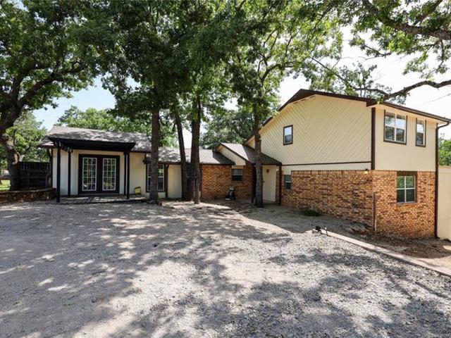 3850 Broken Arrow Dr, Sulphur, OK 73086