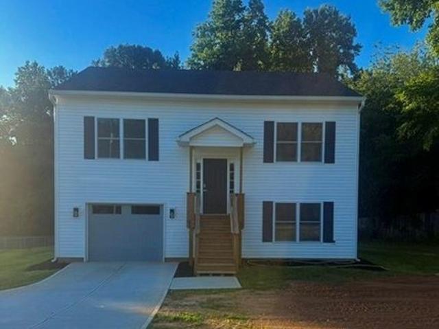 3850 Deaton Rd, Flowery Branch, GA 30542
