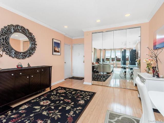 3850 Hudson Manor Terrace 6BE
